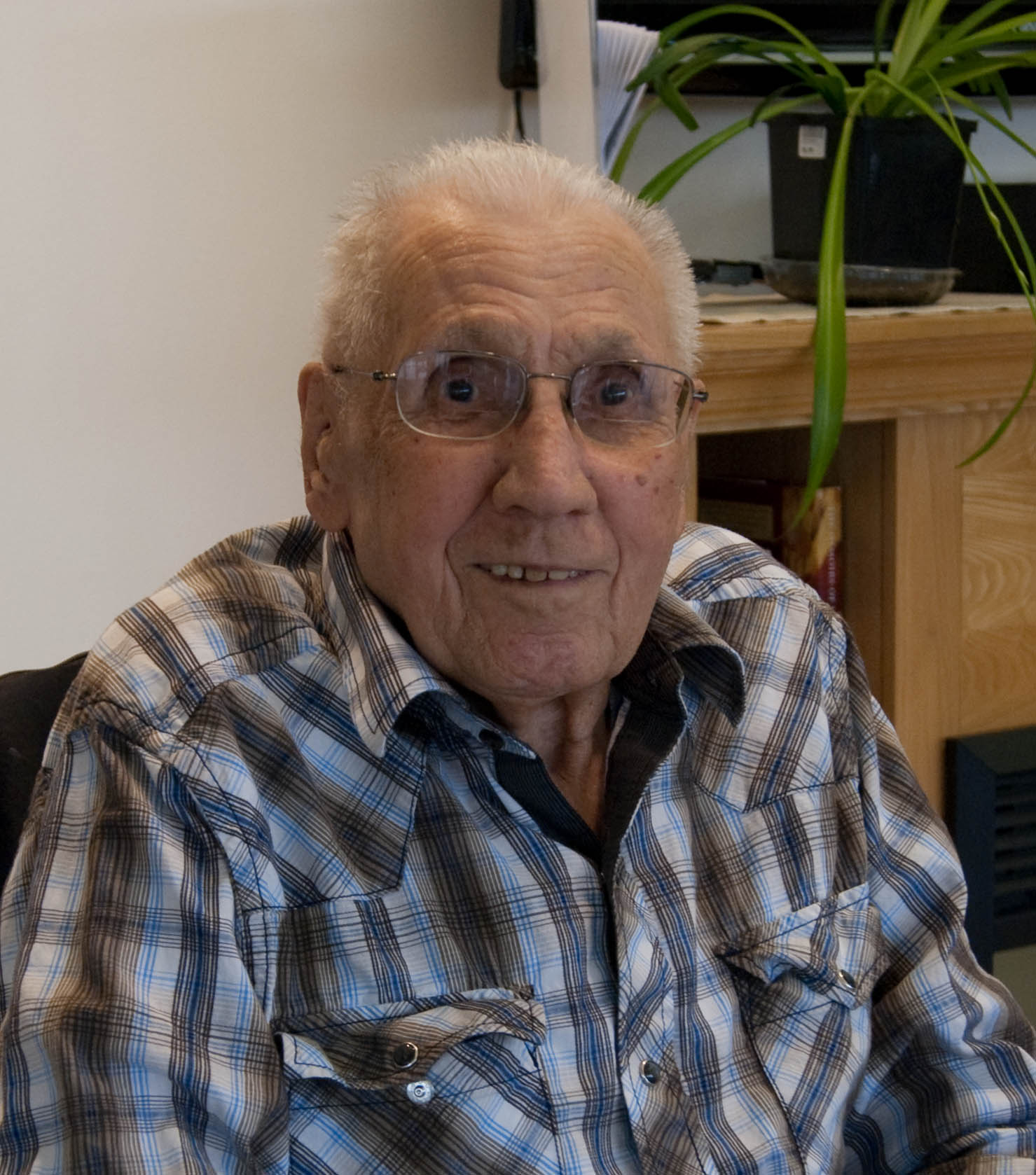 Almon Douglas Bud Newcombe | The Canadian Encyclopedia