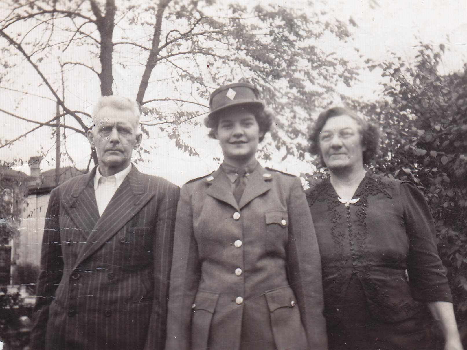 Doreen Leona Smitty Newton (source primaire) | l'Encyclopédie Canadienne