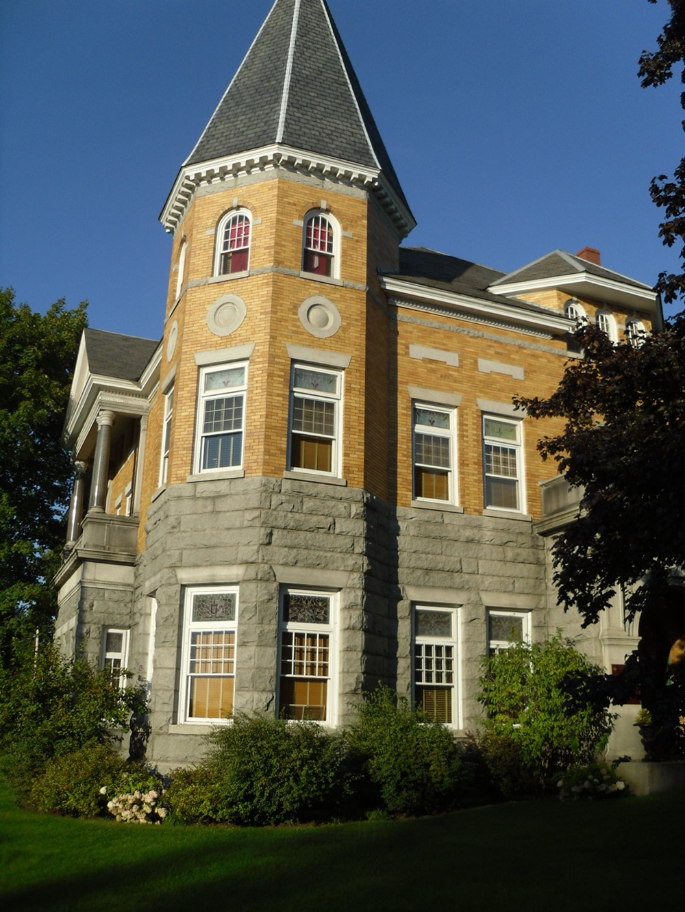 Border Towns in Canada | The Canadian Encyclopedia